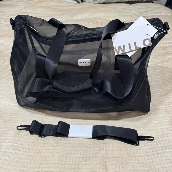 Wilo The Label | Bags | New Wilo Active Sheer Duffle Gym Bag Tote ...
